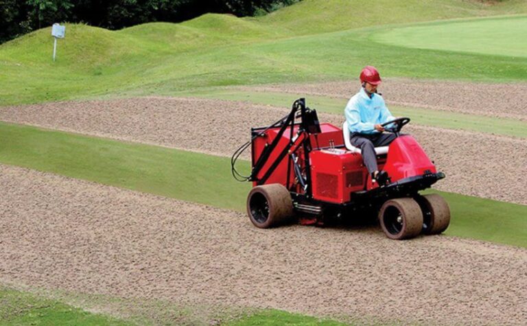 FS900 RIDE ON CORE COLLECTOR - Turfleet Hire