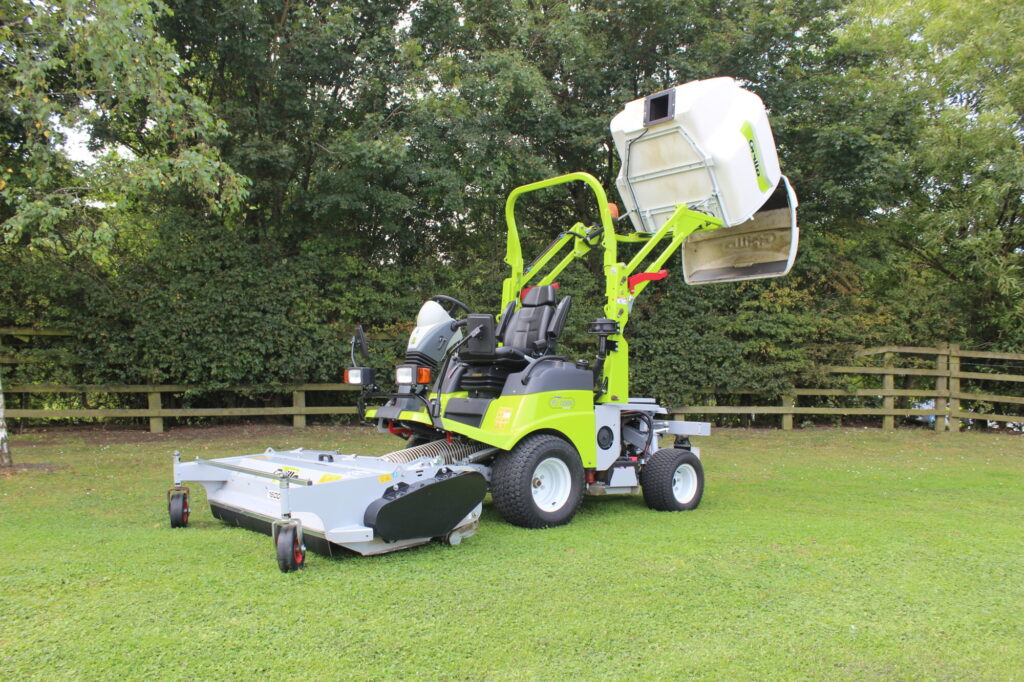 GRILLO FD 2220TS SCARIFIER COLLECTOR – Turfleet Hire